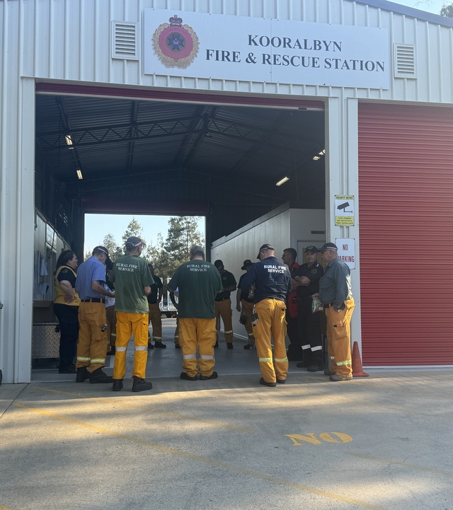 Firefighters battle on all sides | Jimboomba Today