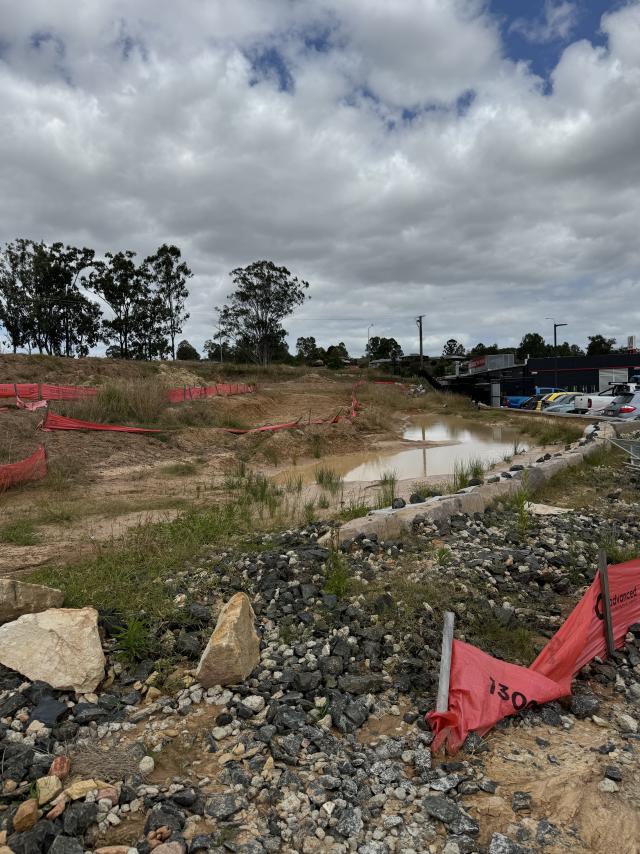 Mud wars rage on | Jimboomba Today