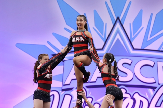 Cheerleaders to take on USA | Jimboomba Today